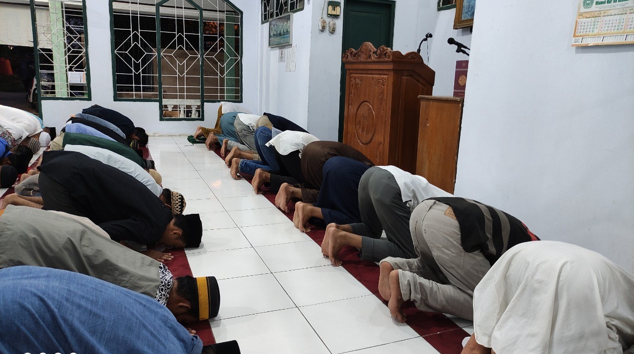 Video: Manfaat Berbagi dan Memberi Makan Orang yang Berpuasa ...